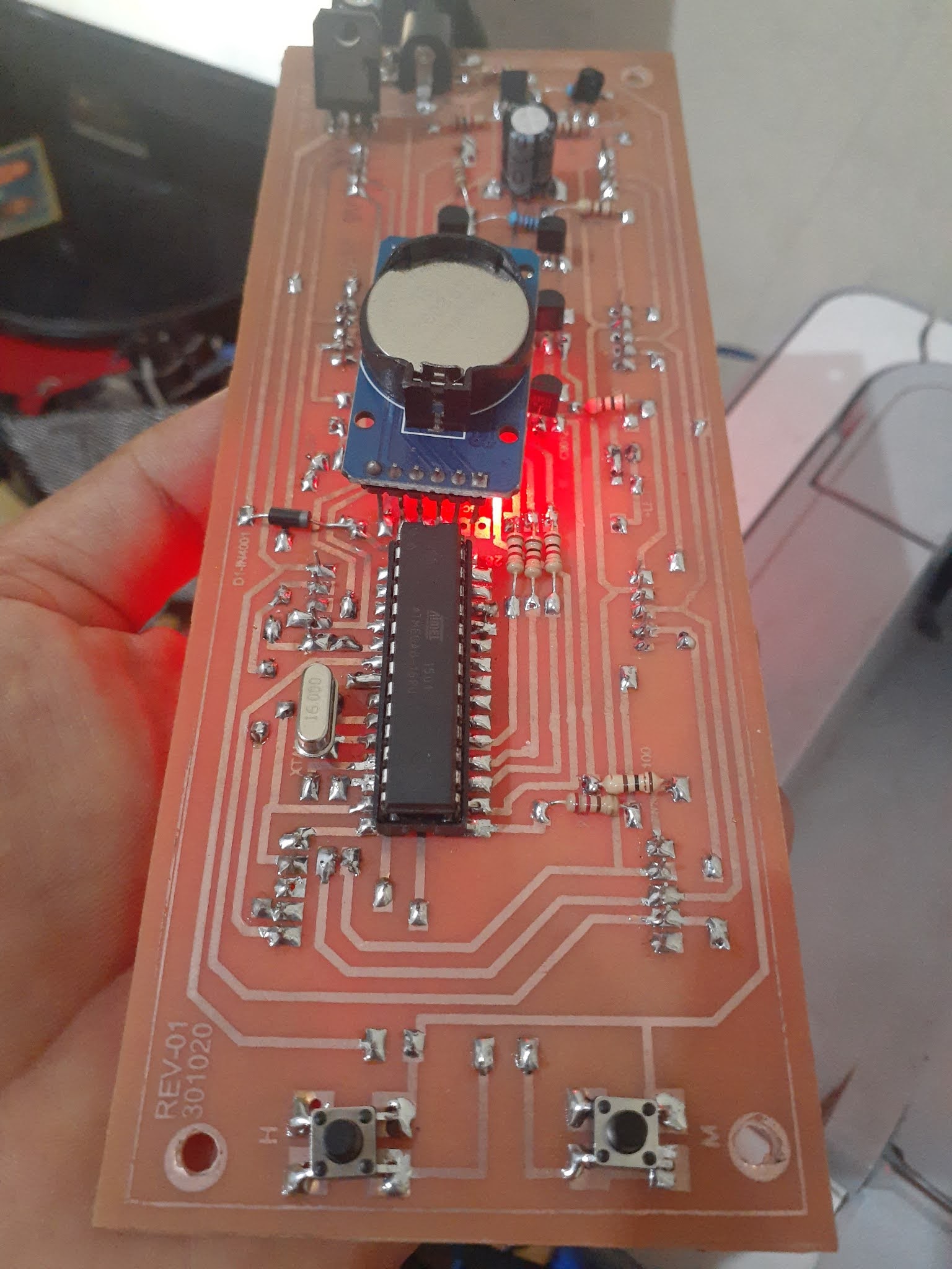 DIY dan design PCB jam digital besar, dengan 7 segmen, 9Volt, ukuran 1 ...