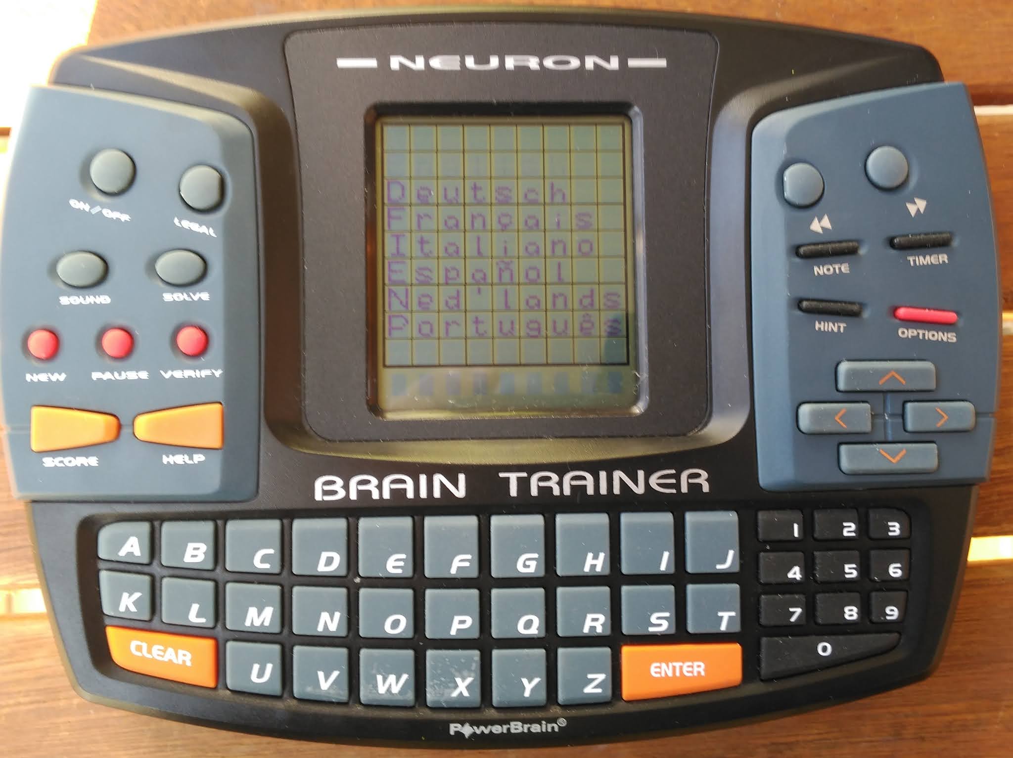 Retro Ordenadores Orty: Neuron Brain Trainer (Power Brain) (2006)