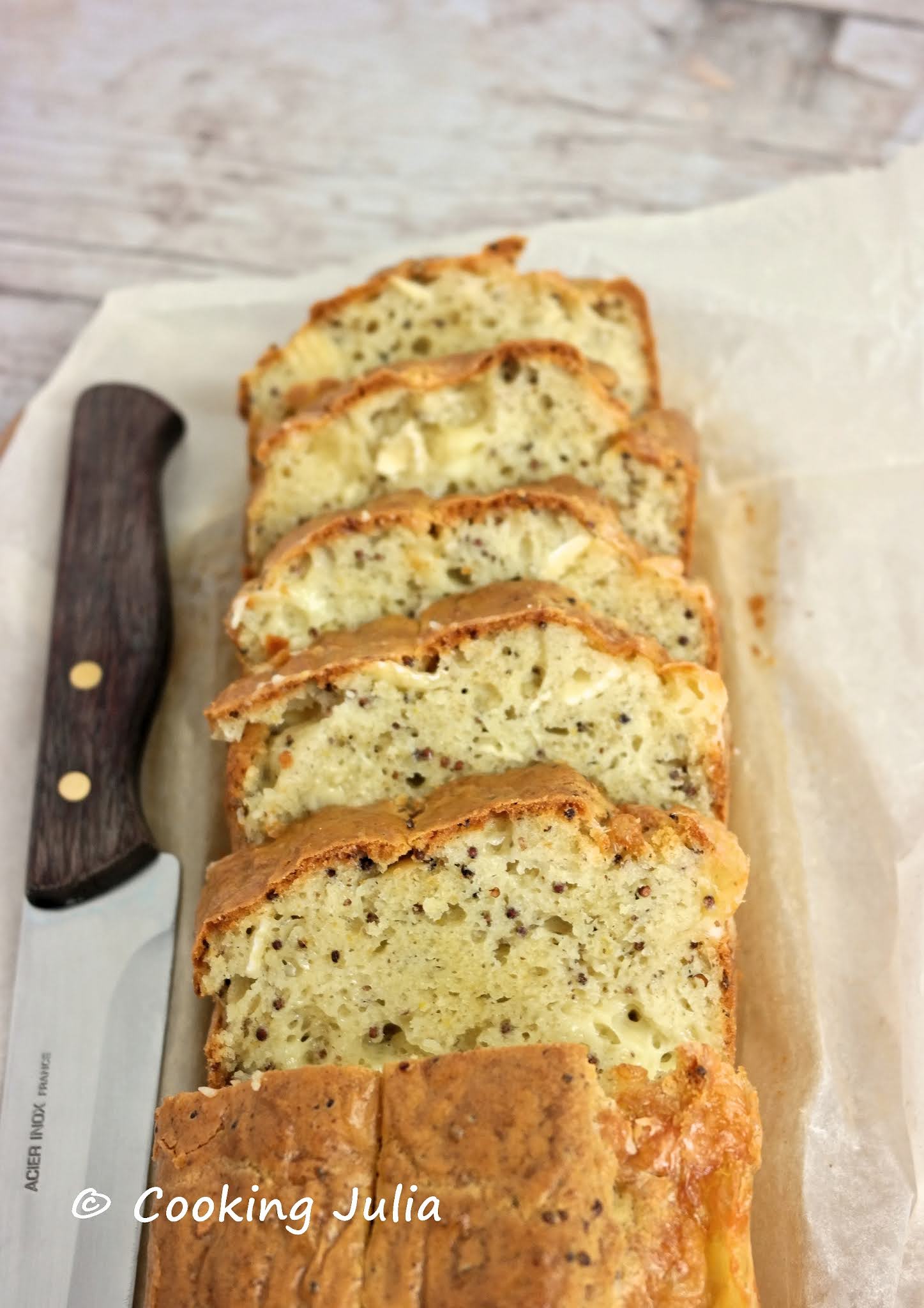 COOKING JULIA : CAKE AU CAMEMBERT