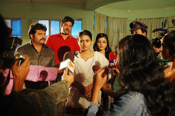 Beautiful Indian Actress Cute Photos, Movie Stills: 10/25/12