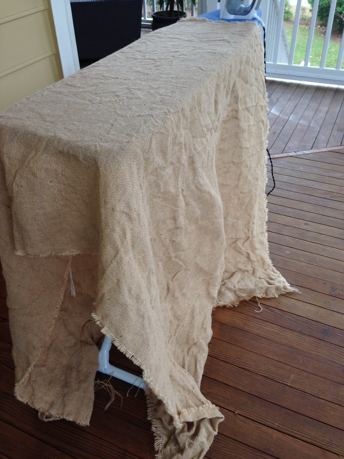 Locksley Lane: Making A Burlap Table Runner