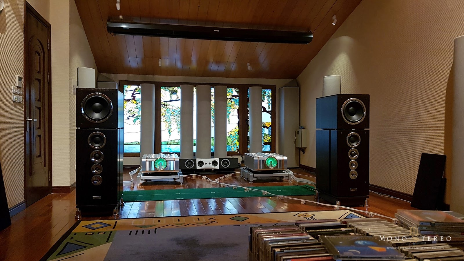 DAN D’AGOSTINO RELENTLESS – DYNAUDIO CONSEQUENCE ULTIMATE EDITION – M & S | Ultimate High-Fidelity