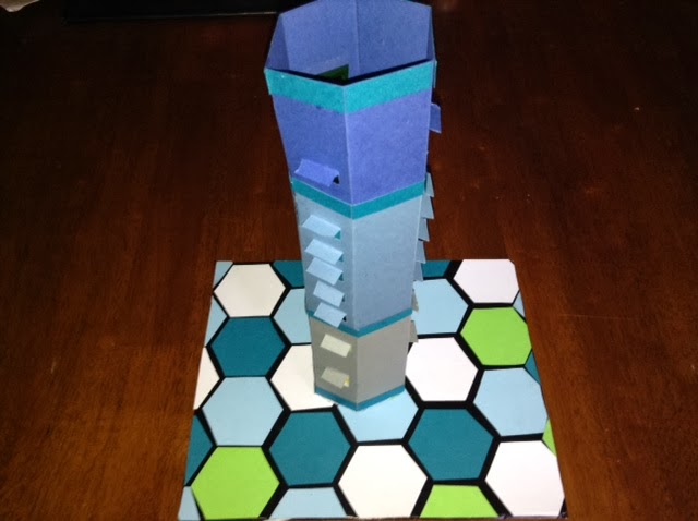 Elementos del Diseño Tridimensional : Prismas y cilindros