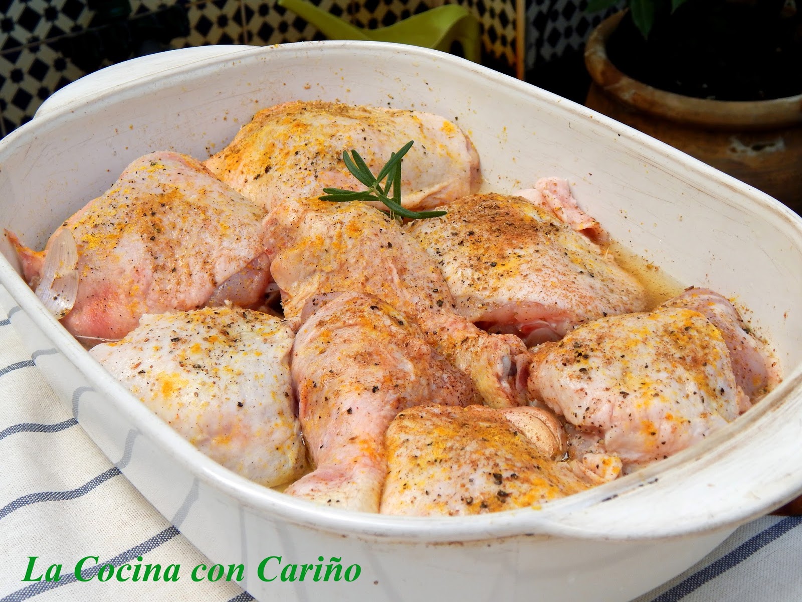 POLLO AL HORNO CON SALSA DE CHOCOLATE