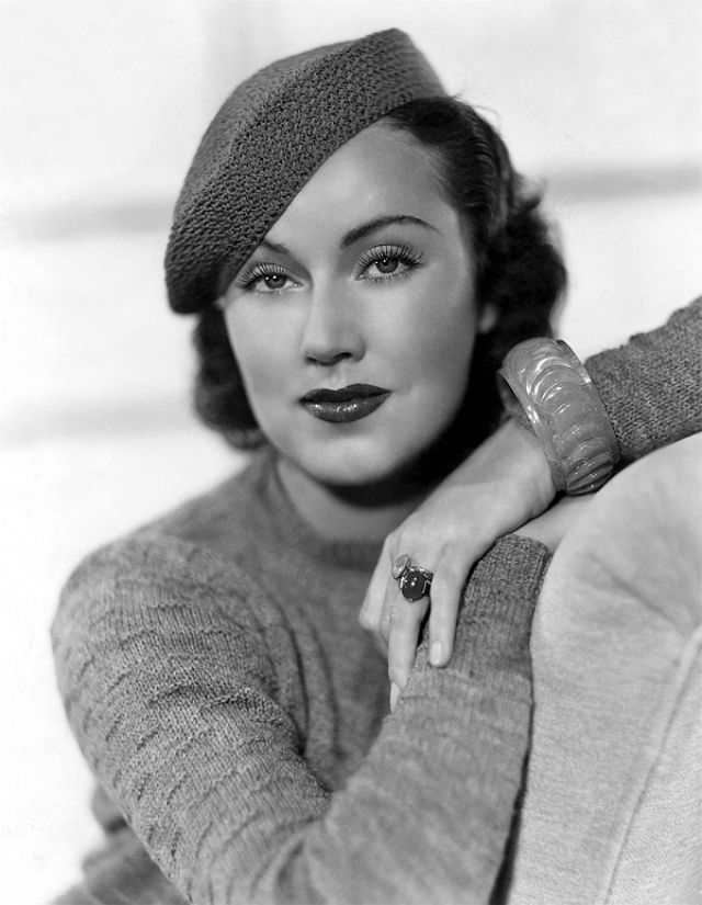 The Queen of Scream - Glamorous Photos of Young Fay Wray in the Late ...