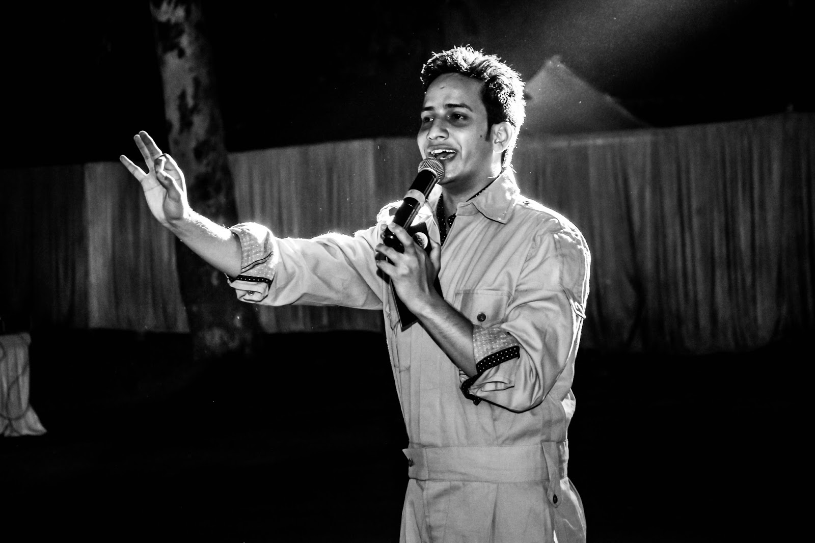 #Rohit Thakur Comedian Rohit Thakur Anchor Rohit Thakur Standup ...