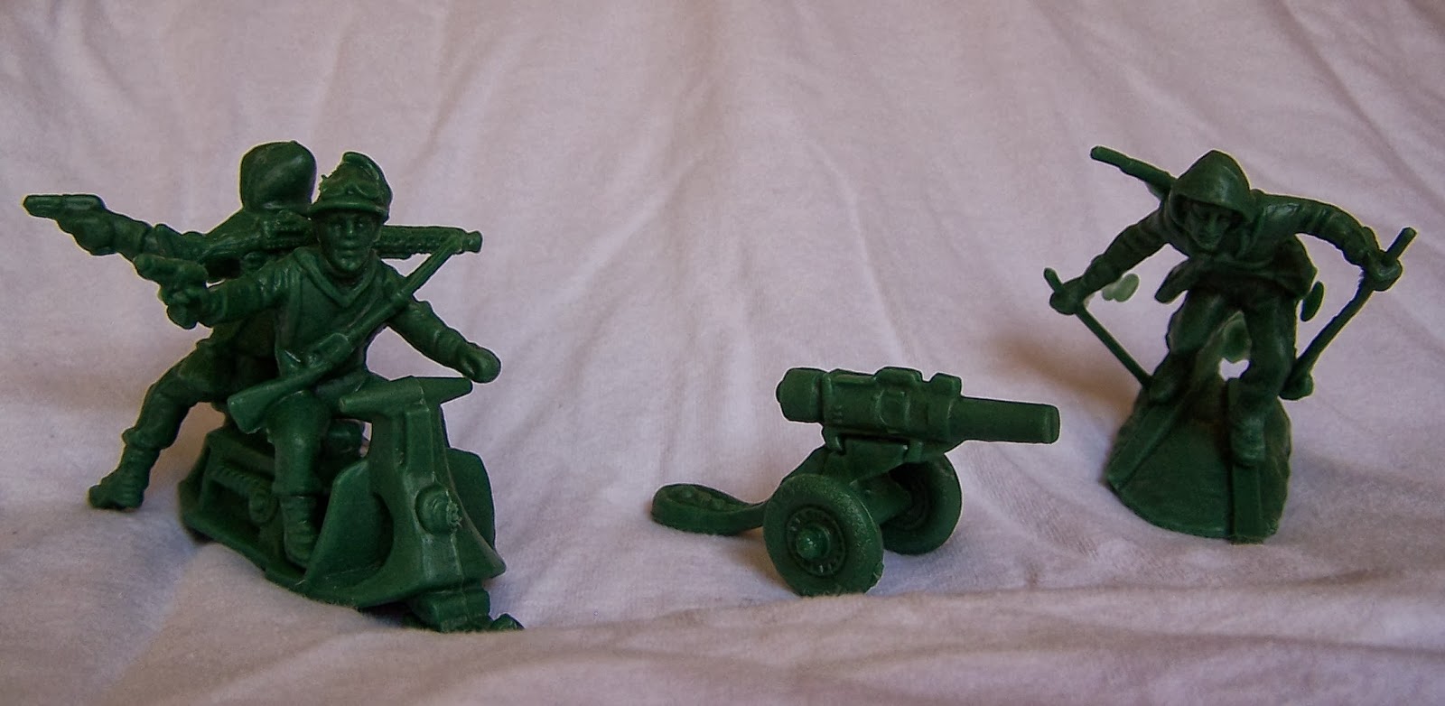 WWII Plastic Toy Soldiers: Introducing the Italian Alpine Troops