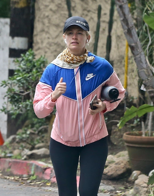 Beth Behrs Spotted Outside Jogging in LA 13 Apr-2020