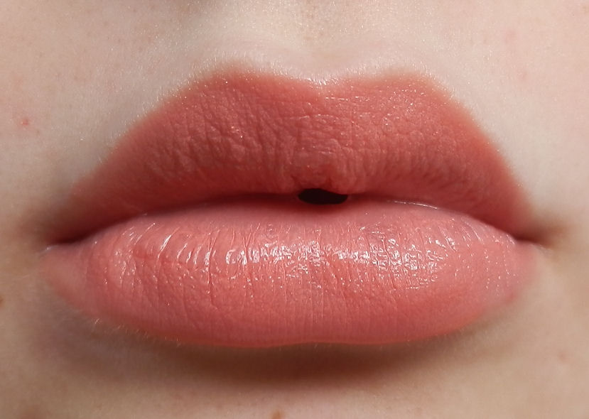 Purple glitter and lipstick.: MAC Coral Bliss