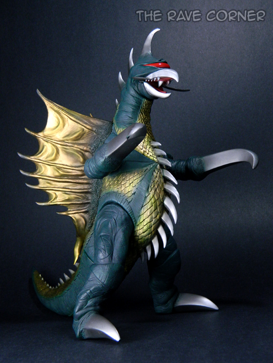 The Rave Corner: Bandai Museum Gigan Review