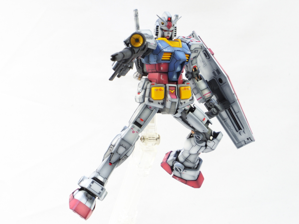 Custom Build: RG 1/144 RX-78-2 Gundam