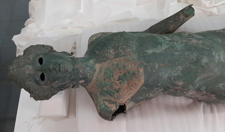 PASIÓN POR MVNDA: Los efebos de Pedro Abad y el retablo de San Lázaro ...