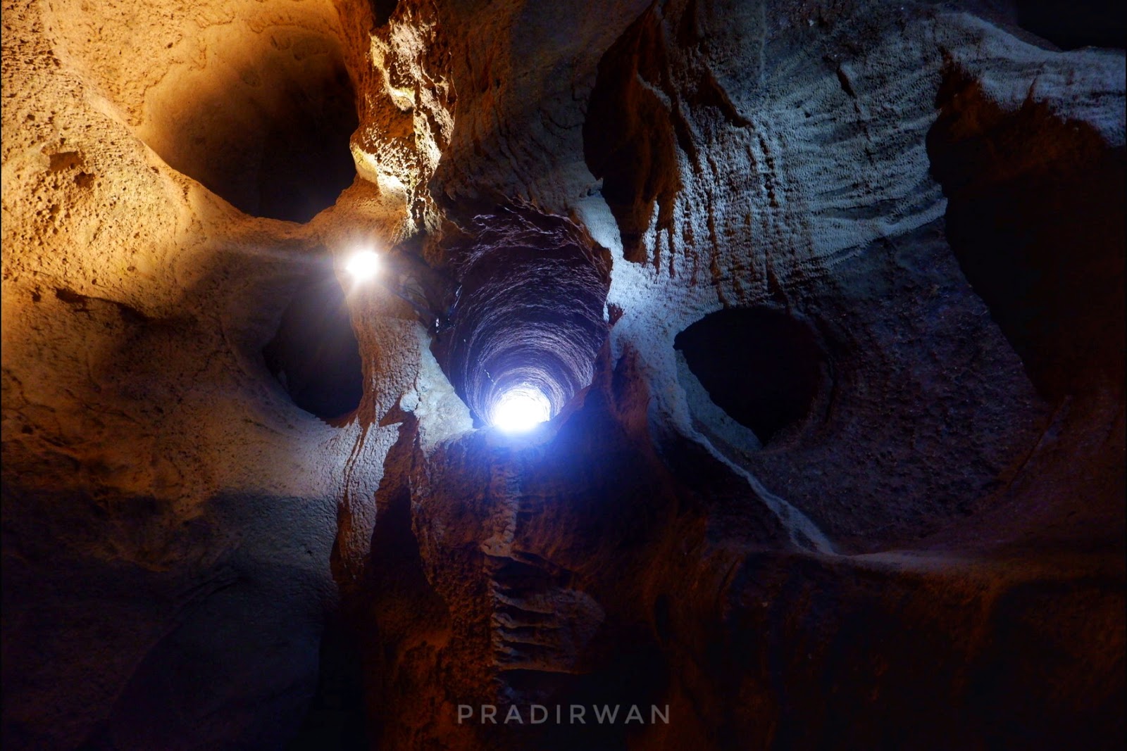 Goa Tanding, Eksotisme Wisata Bawah Tanah Yogyakarta - Pradirwan