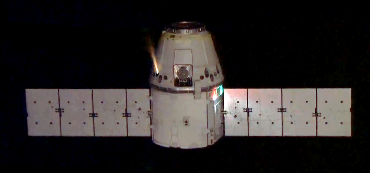 Space X Dragon: Engineering of the Dragon that conquered human private ...