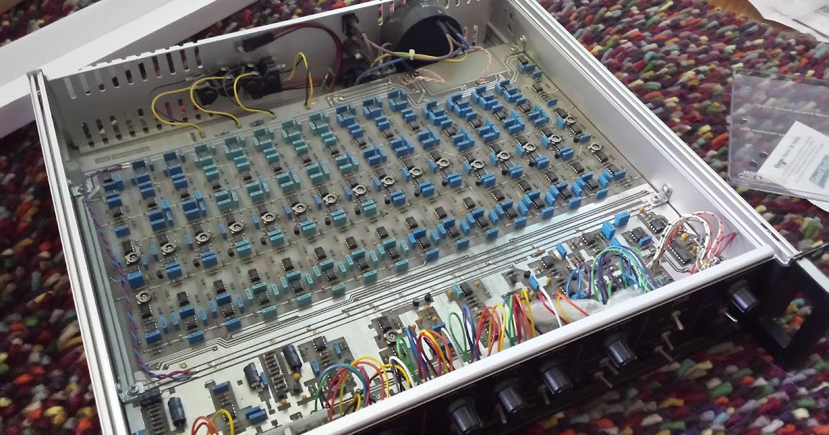 MATRIXSYNTH: Inside an EMS 2000 Vocoder