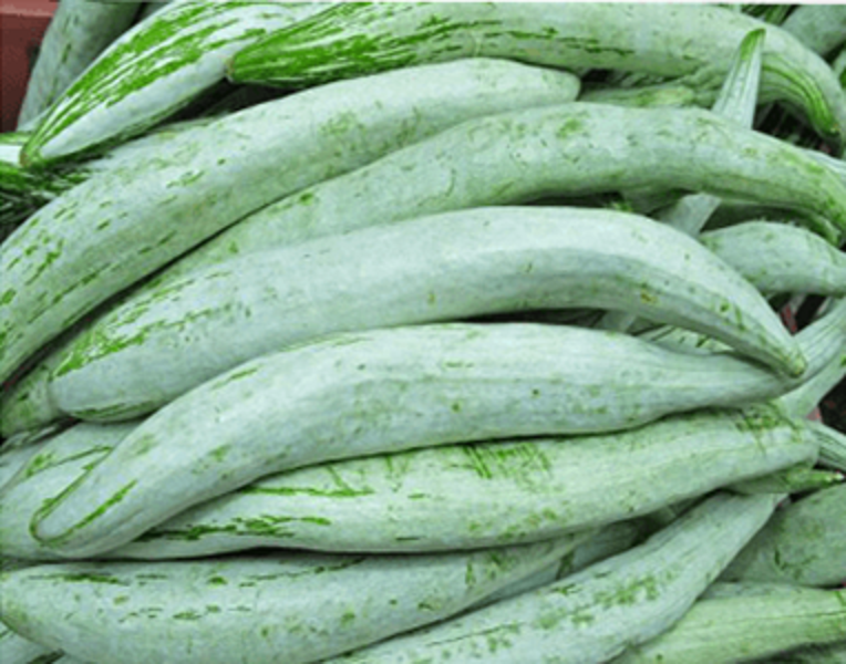Padavalanga Parippu Thoran (Snake Gourd Dal Stir Fry With Coconut)