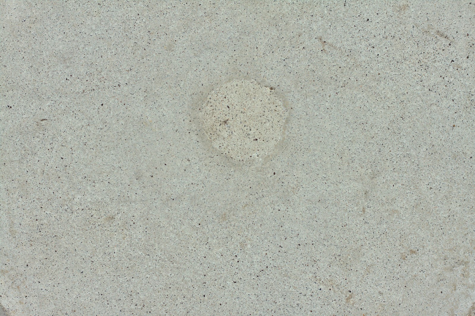 HIGH RESOLUTION TEXTURES: Concrete stained dirty texture 4770x3178