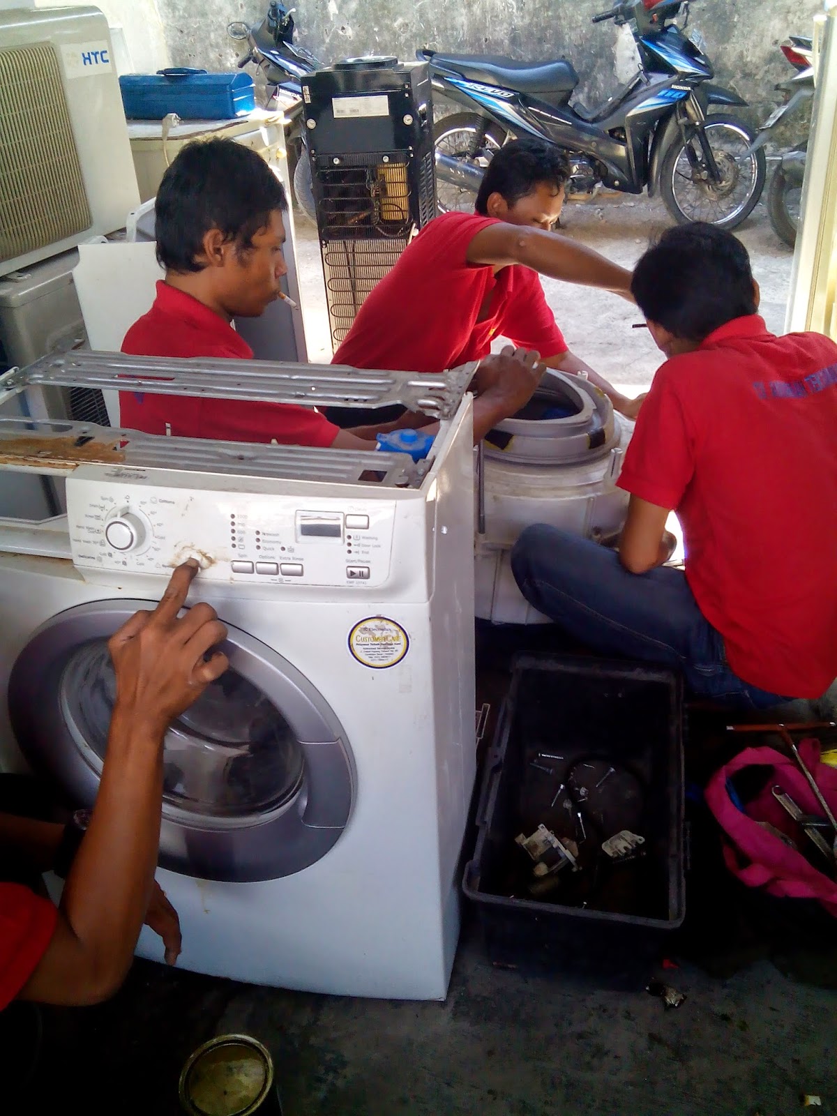 Service Perbaikan Mesin cuci Lux Royal | Electrolux Surabaya-Gedangan ...