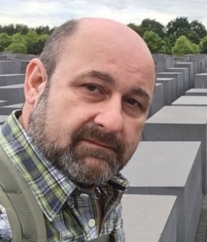 Public Transport Experience: Playing Catch-Up (4)