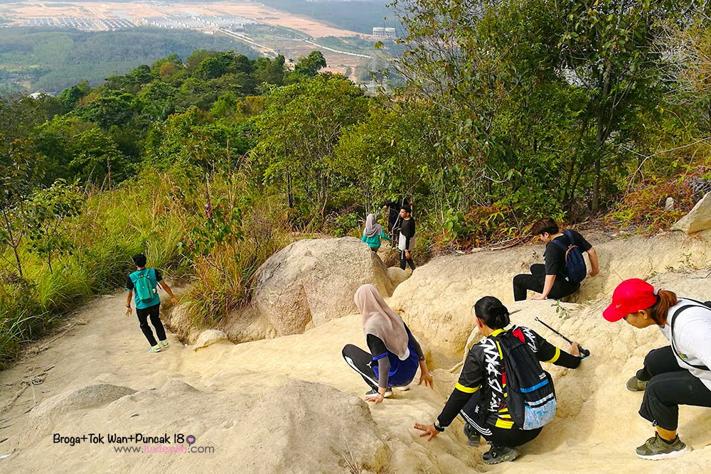 3in1 Day Hike // Bukit Broga + Gunung Tok Wan + Puncak 18 士毛月连攻三峰【茅草山+笃 ...