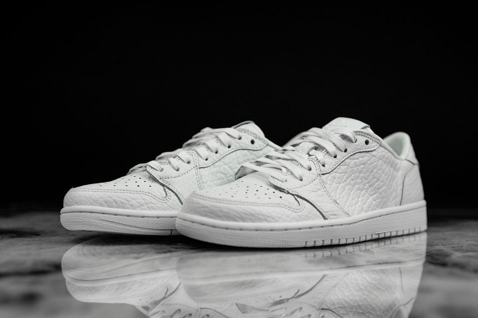 Air Jordan 1 Low “No Swoosh” Triple White - Sneakermag - The Sneaker Blog