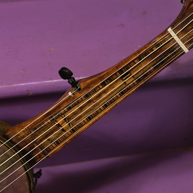 1860s 6-String Fretless Mini Minstrel Banjo