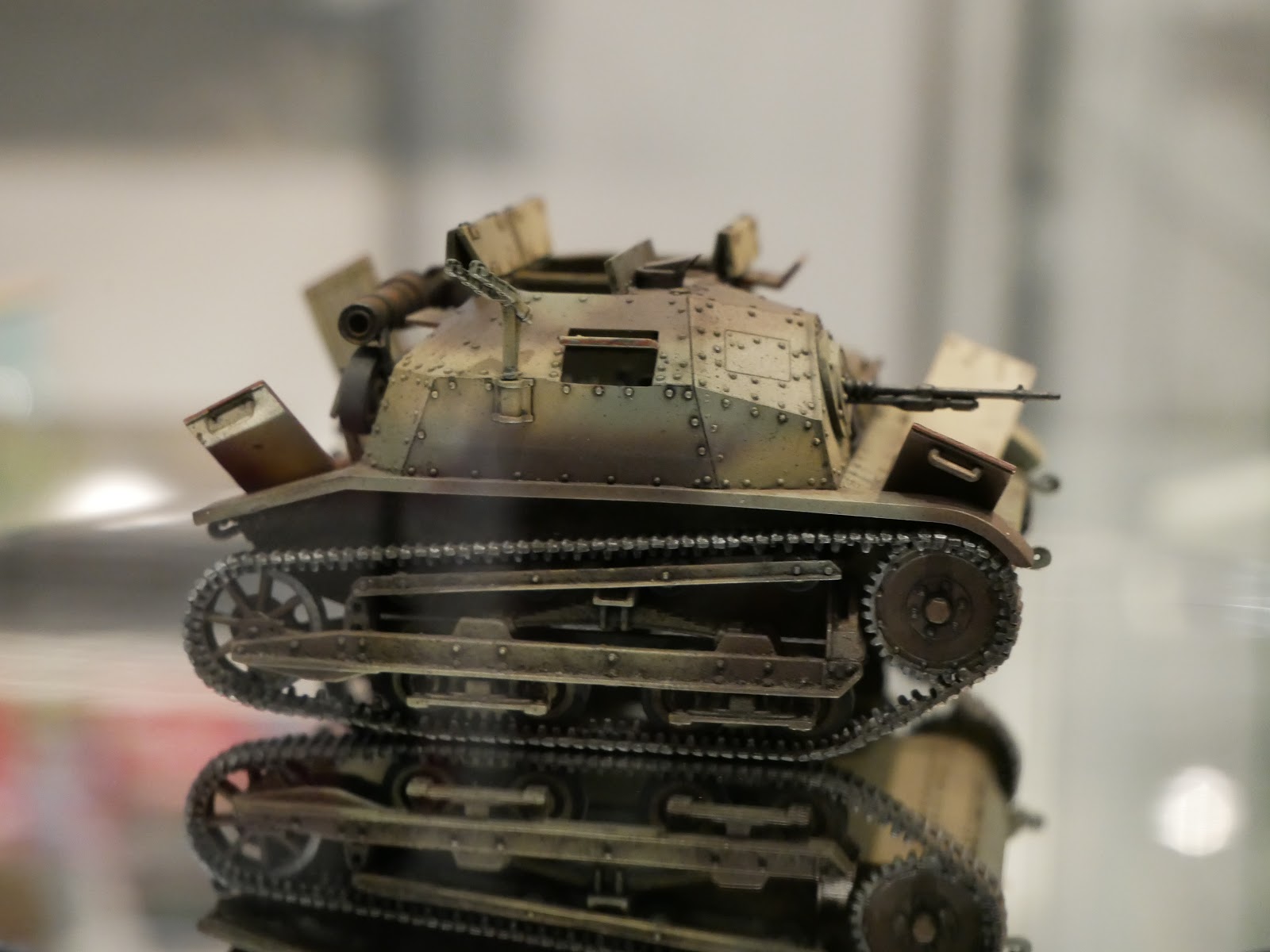 IBG Models 1/35 TKS (35046) Overview - DetailScaleView