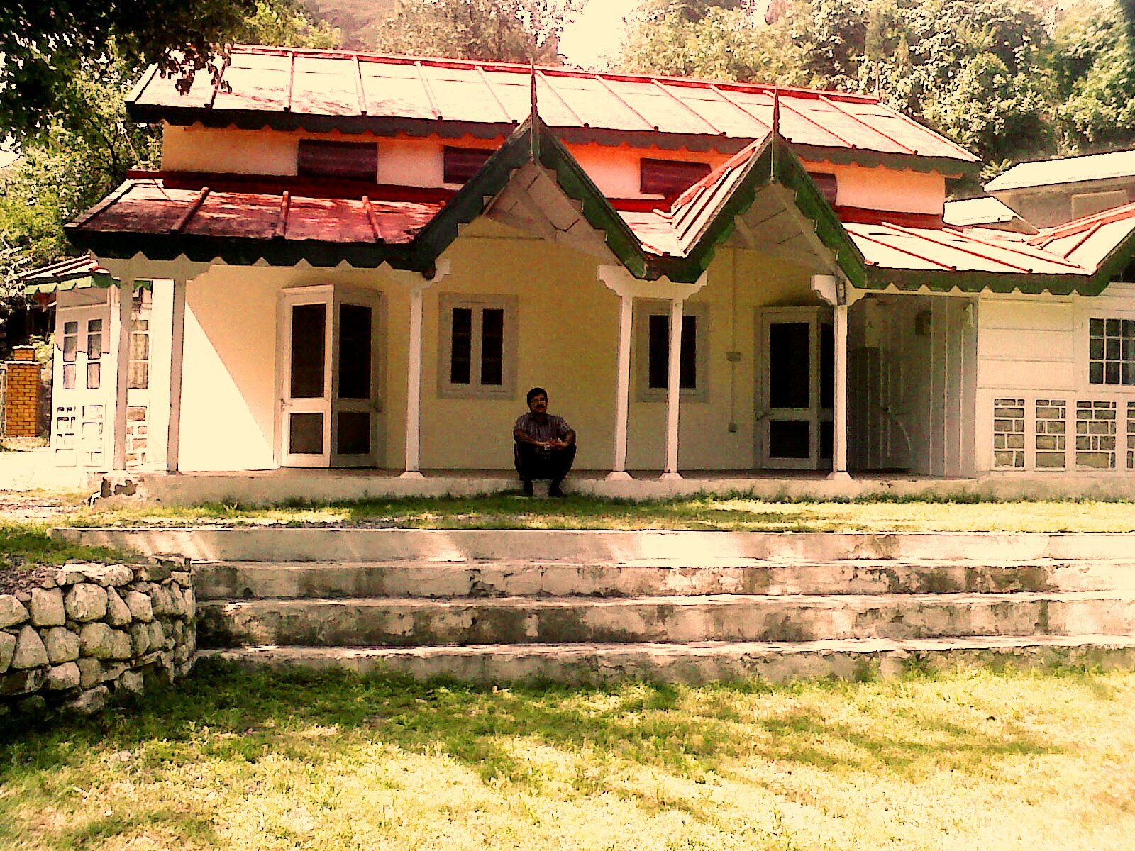 Beautiful Pakistan: Domail Rest House