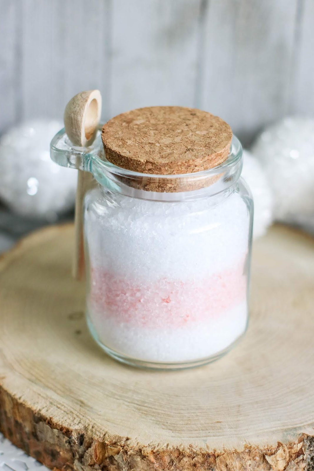 How to Make Homemade Bath Salts for Gifts