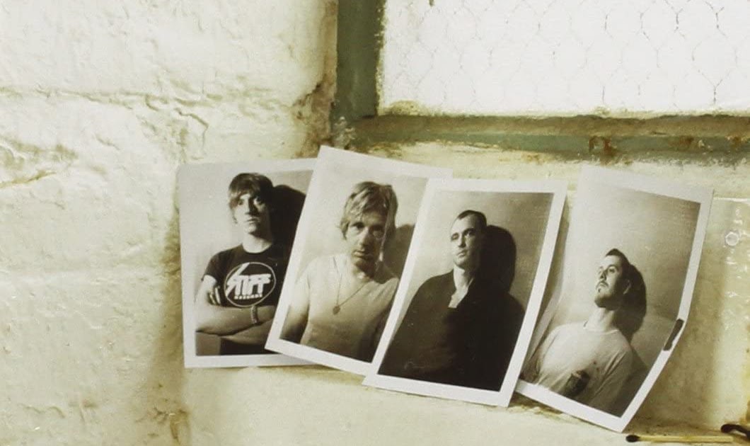 Classic Rock Covers Database: Travis - Singles (2004)