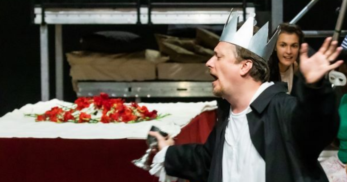 BARIHUNKS ®: Georg Nigl stars in premiere of "Macbeth Underworld"