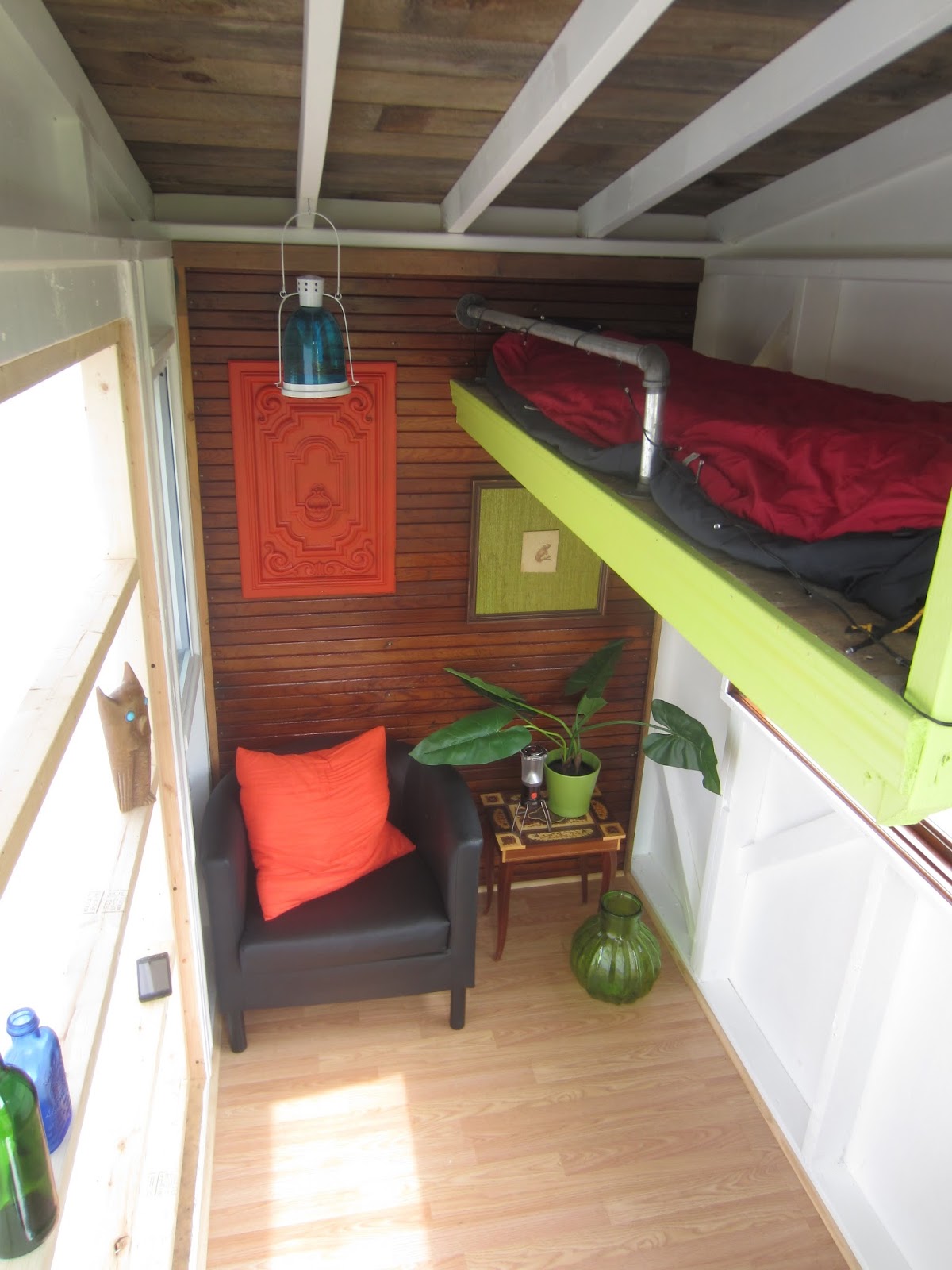 Relaxshacks.com: Another peek at "The Cub" Micro Cabin- The Dang Funky ...