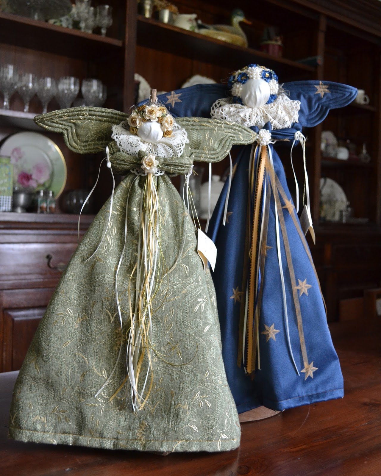 My Paisley World: Charming, Primitive Angels by Country Craftworks