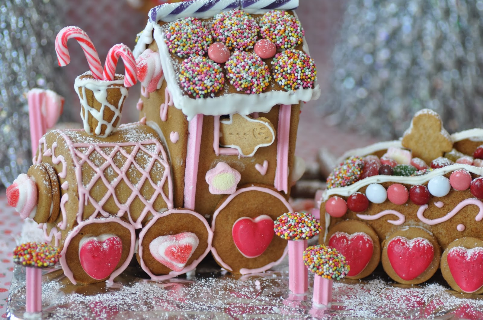 Sweet Pea Creations: Gingerbread Train