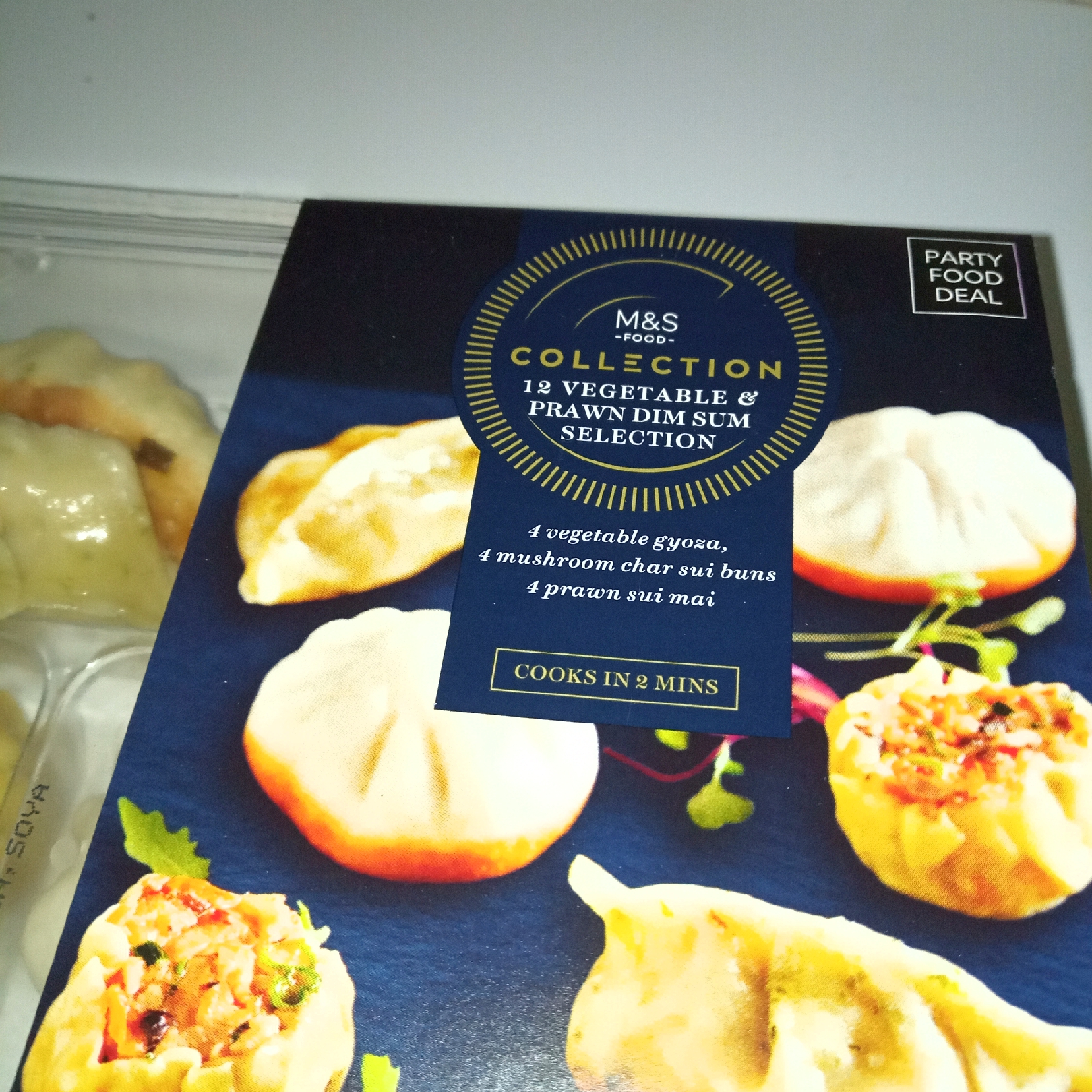 Supersupergirl's Food Reviews: M&S Collection 12 Vegetable & Prawn Dim ...