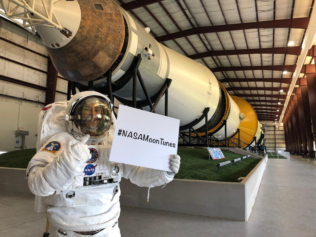 La colaboración de BTS con Zara Larsson de su BTS WORLD OST "A Brand ...