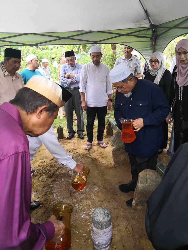 ISDEV NEWS: FOREVER AFFECTIONATELY IN OUR HEARTS: YDM PEHIN ABDUL ...