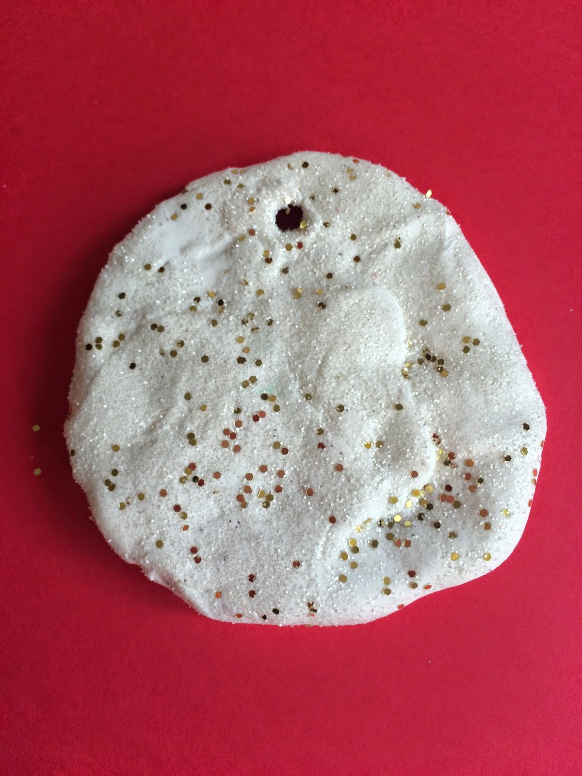 Mini Monets and Mommies: Model Magic Christmas Ornament Kids' Craft