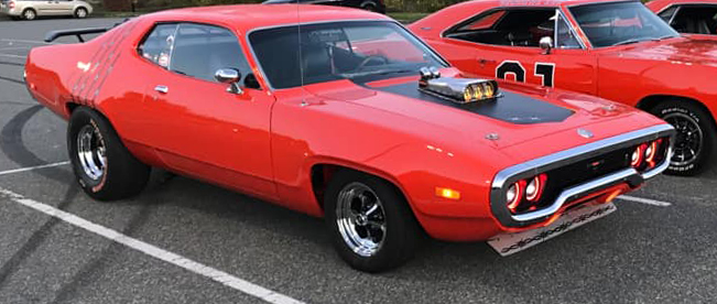 Just A Car Guy: cars look better with hood scoops