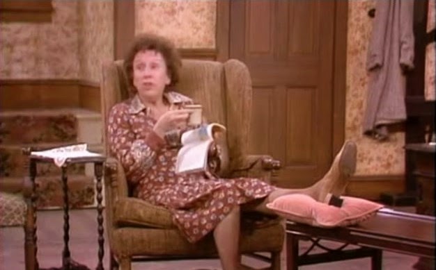 Holiday Film Reviews: All In The Family: "Too Good Edith"