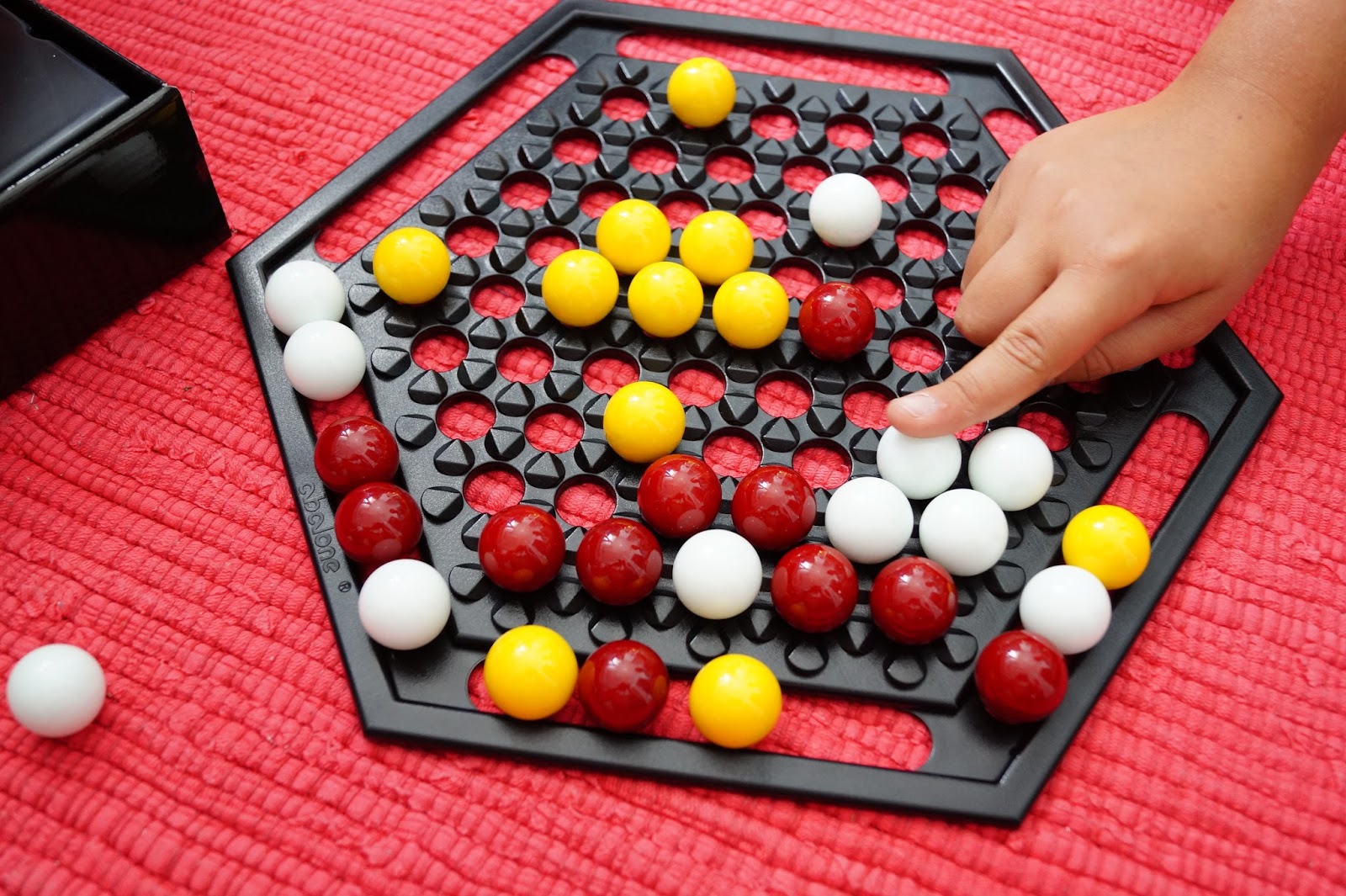 Domowy zakątek: Gra Abalone Quattro