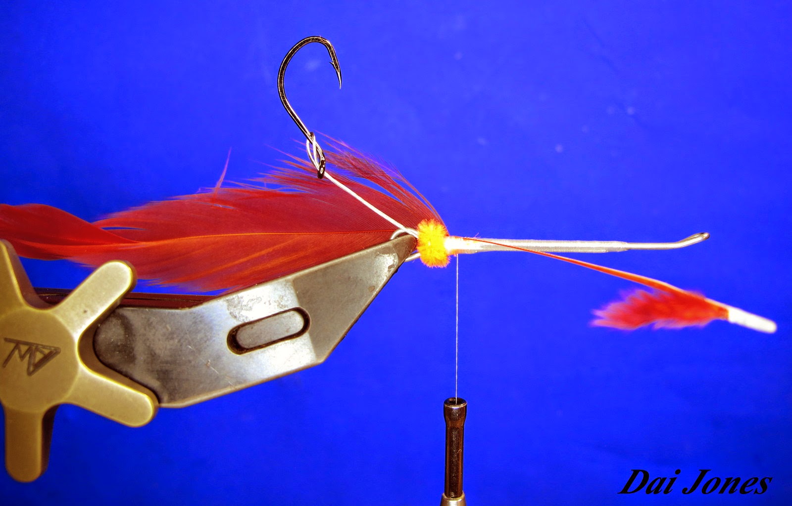 Flies step by step: Sewin ( sea trout) Night Intruder step by step.