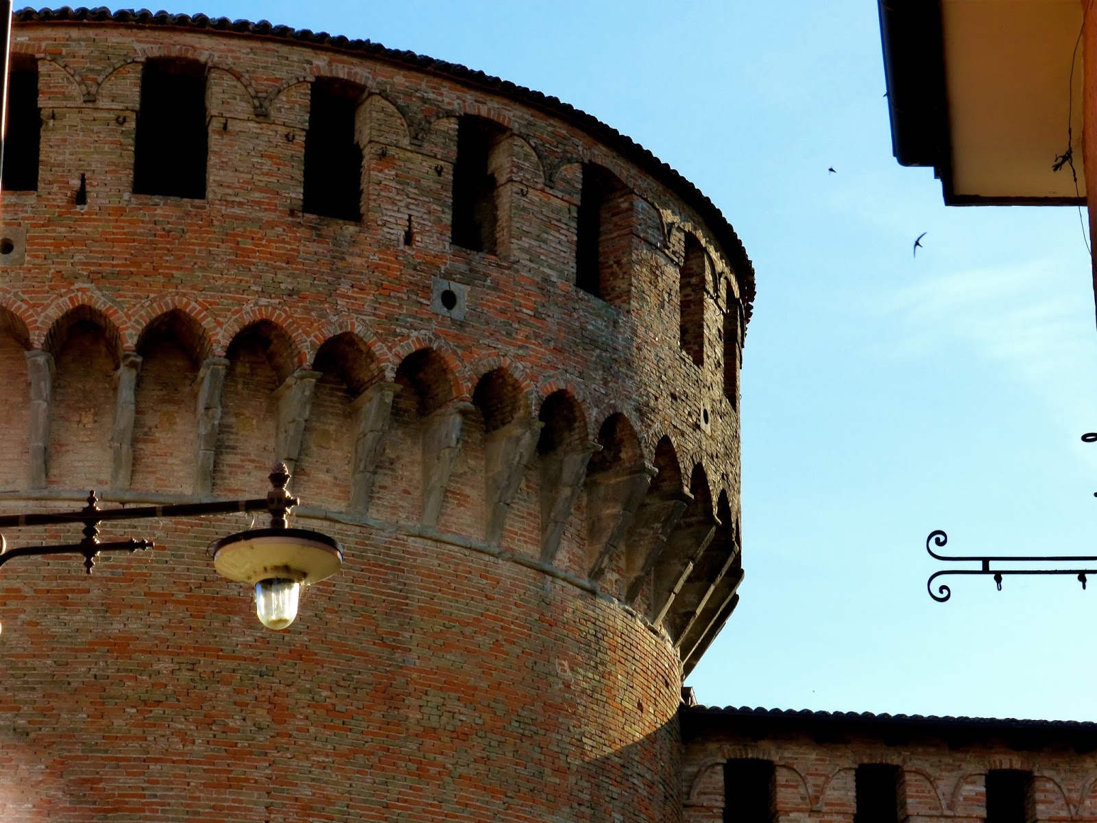Facciamo un giro in centro?: DOZZA IMOLESE