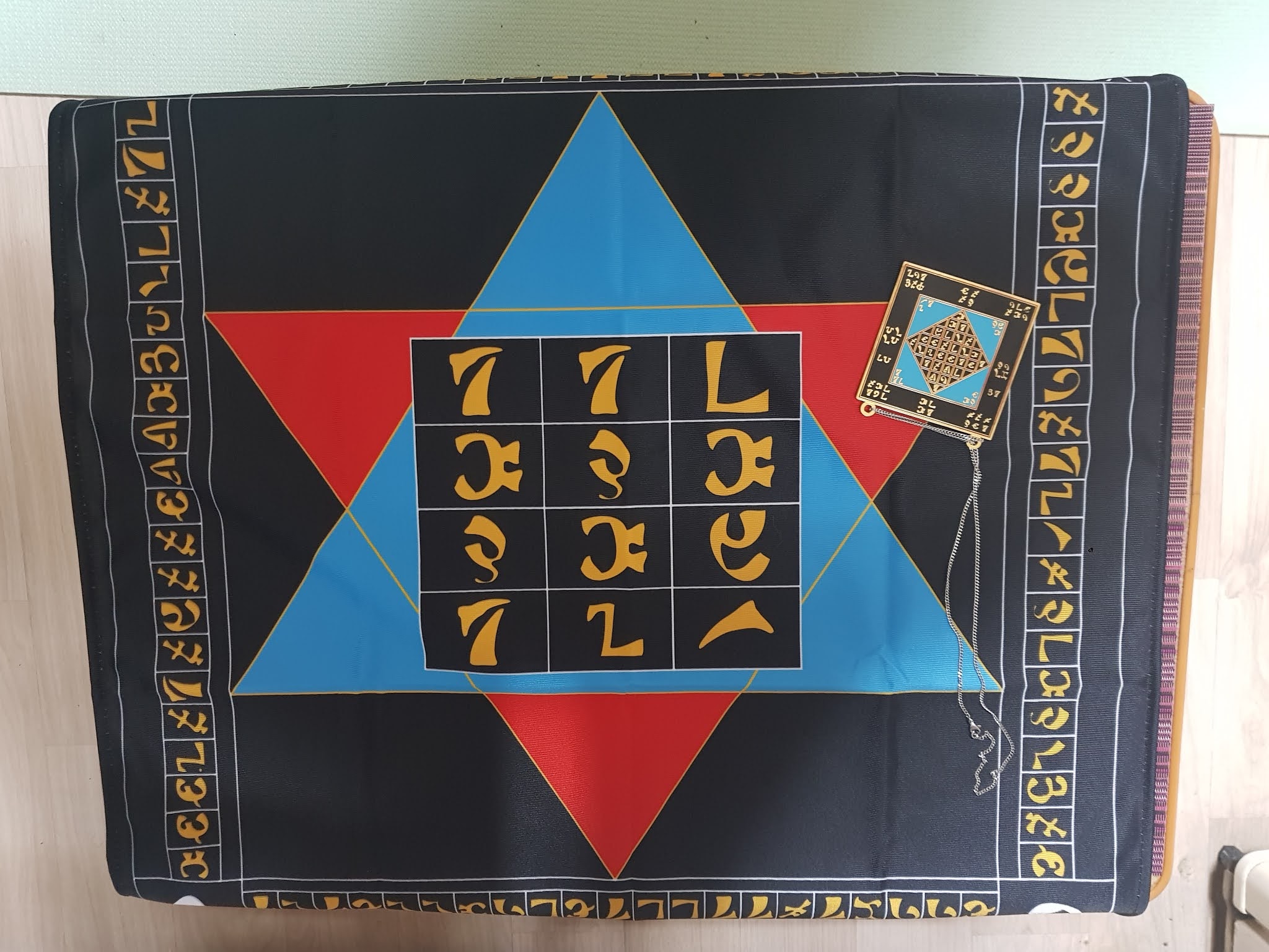 Enochian Lamen + Holy Table Cover and Scying the 28th Aethyr of BAG