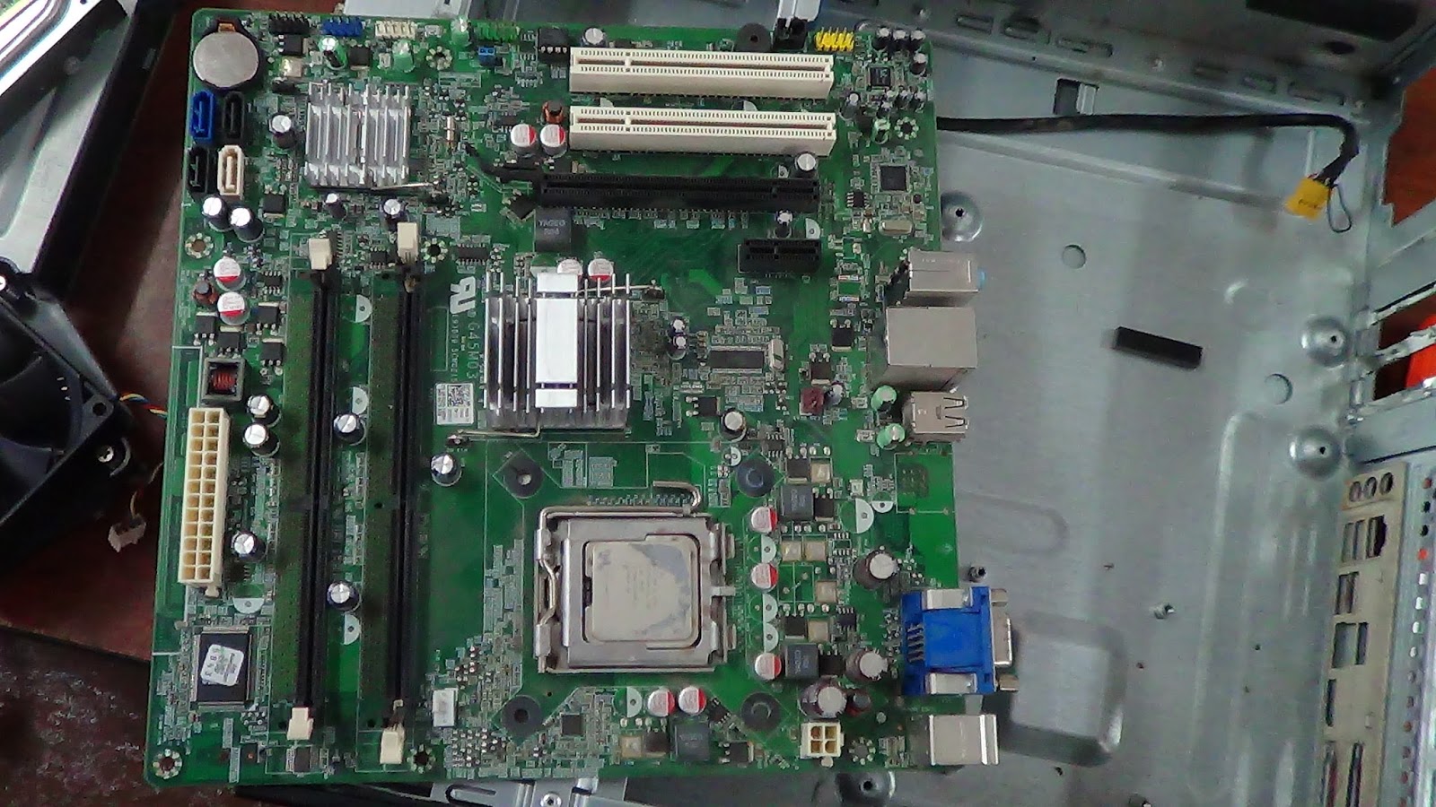 ENSAMBLE Y DESENSAMBLE DE UN EQUIPO. : Como Desensamblar Un Equipo.