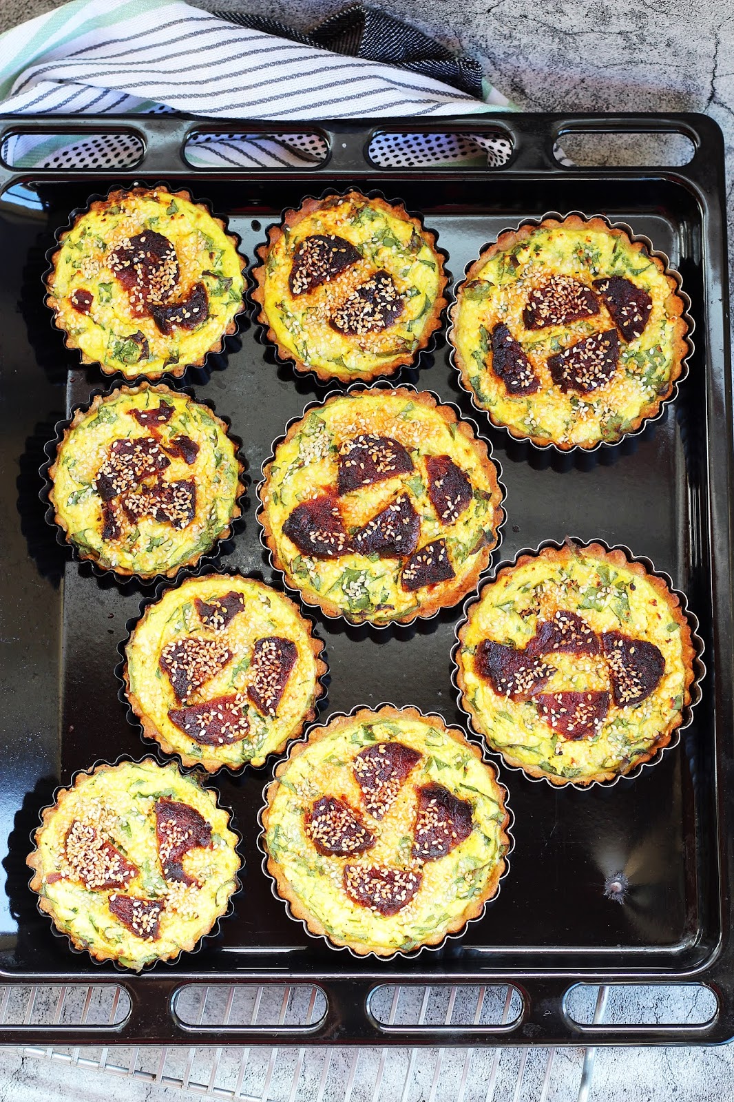 Jekin Kapric : Hrskavi slani tart