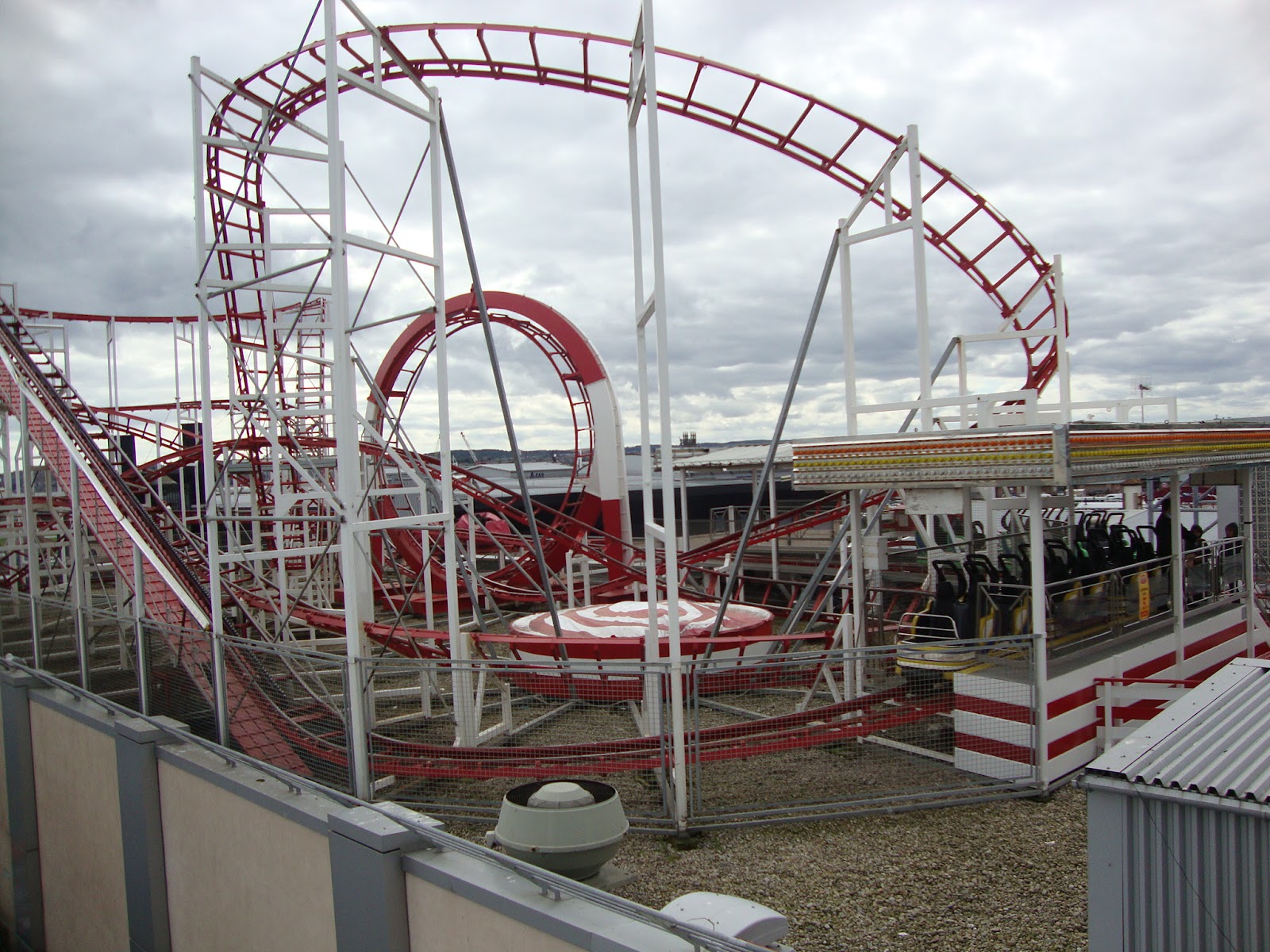 Aberdeen Plaid: Codonas Amusement Park, Aberdeen