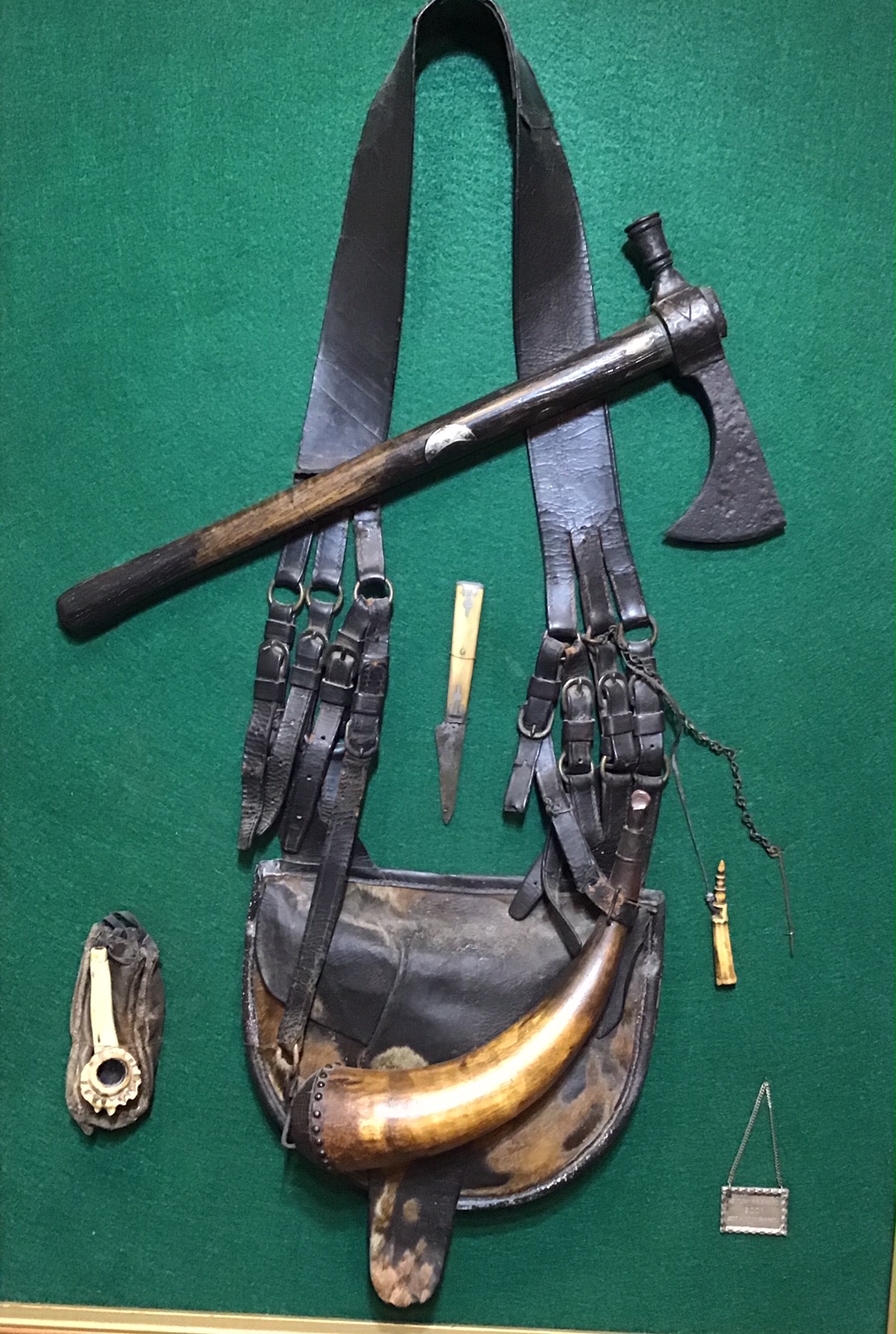 Contemporary Makers: Antique Hunting Pouches