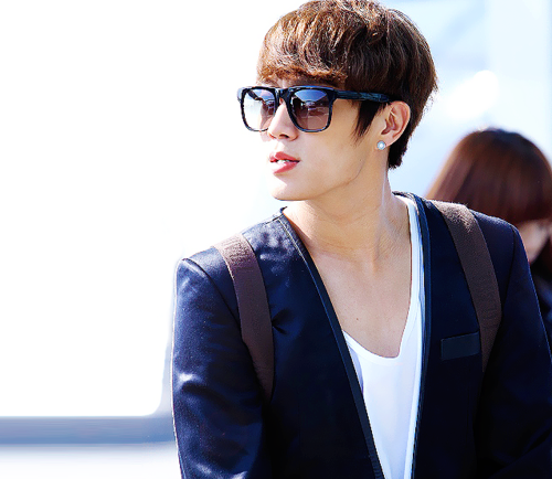 Beautiful Stranger ♥: Our Leader....B2ST/So handsome.