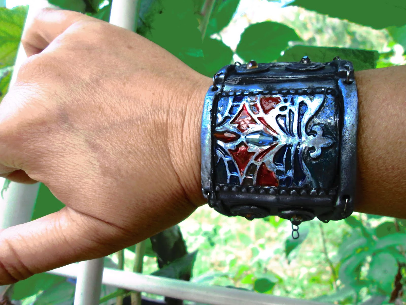 Indrani Handmade: Bratara realizata manual - influente berbere